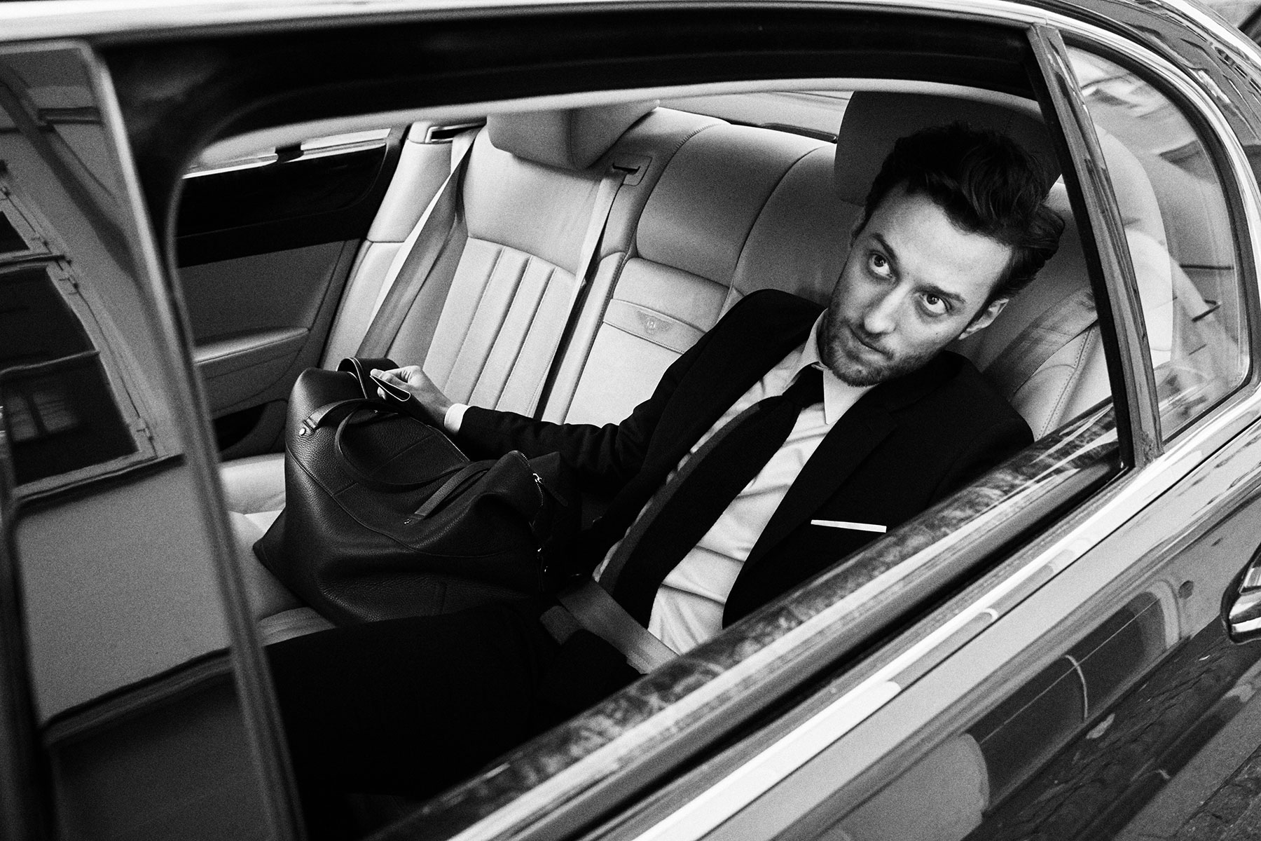 Headlight Journal — Oliver Knauer